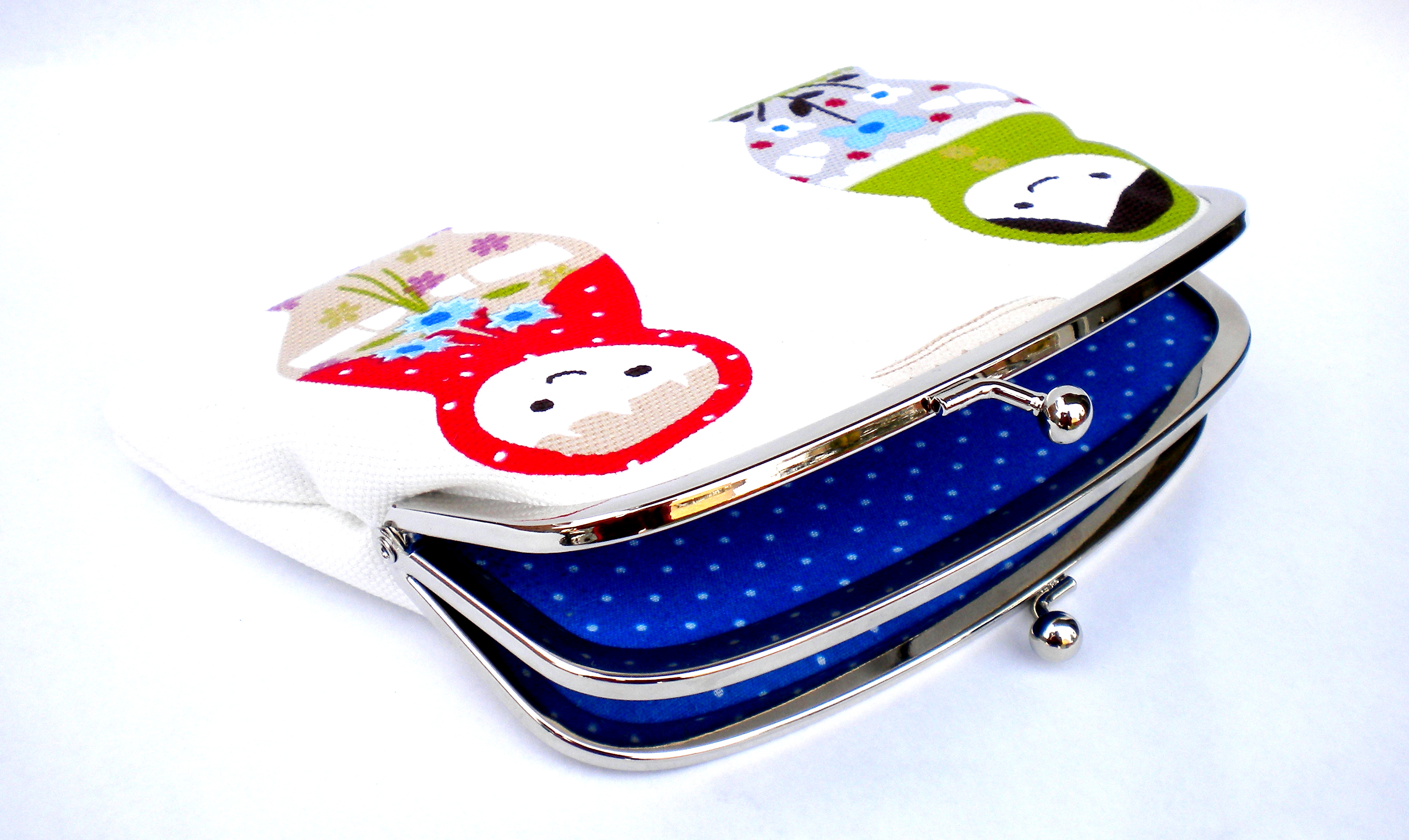 White Russian Doll / Babushka Coin Purse - Cute Design Kiss Lock Wallet ...